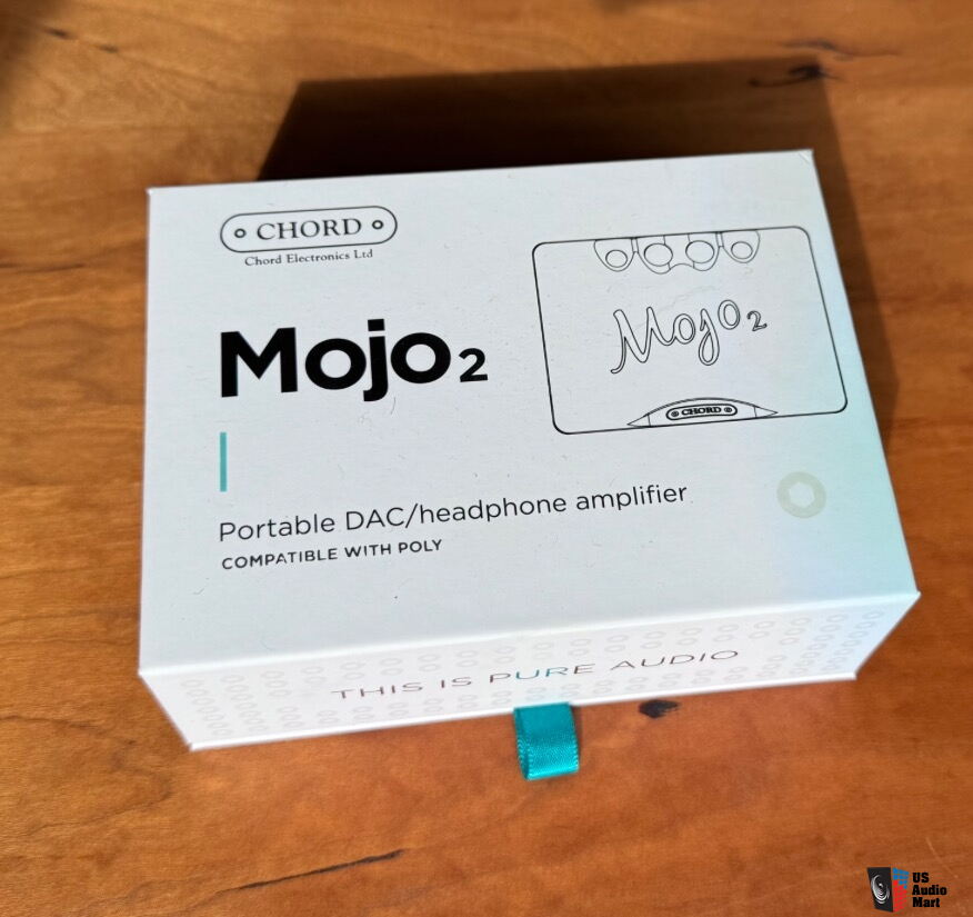 Chord Mojo 2 + DDHIFI Silver USB C to USB C + Wall wart power supply ...