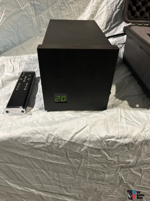 EMIA Remote Autoformer volume control , silver EM/IA For Sale - US ...