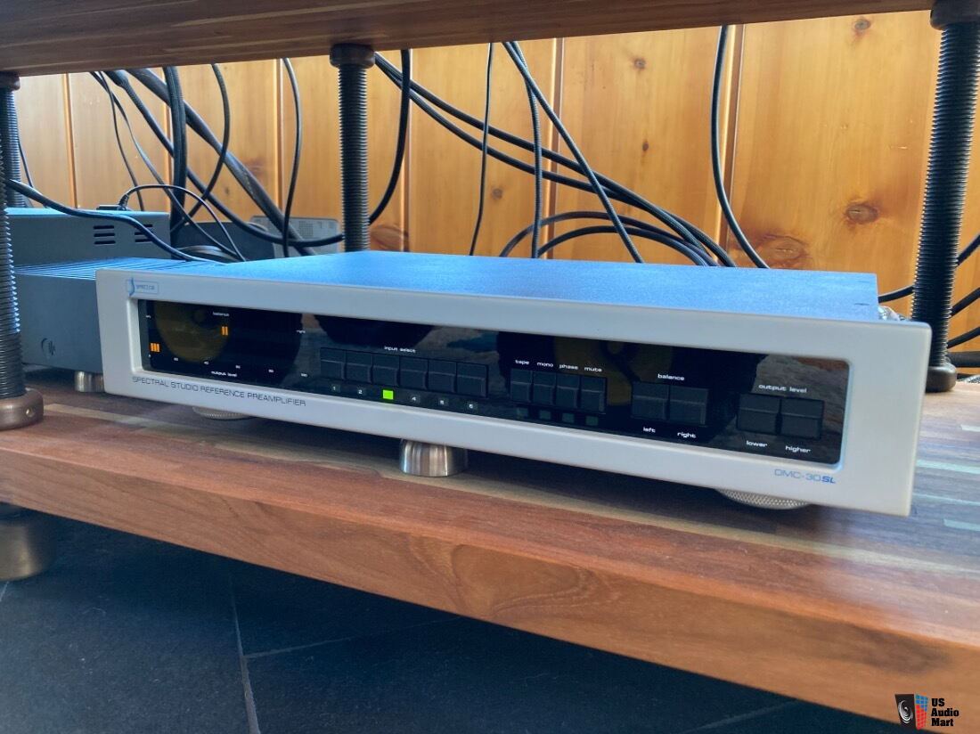 Spectral DMC-30SL Pre Amplifier For Sale - US Audio Mart