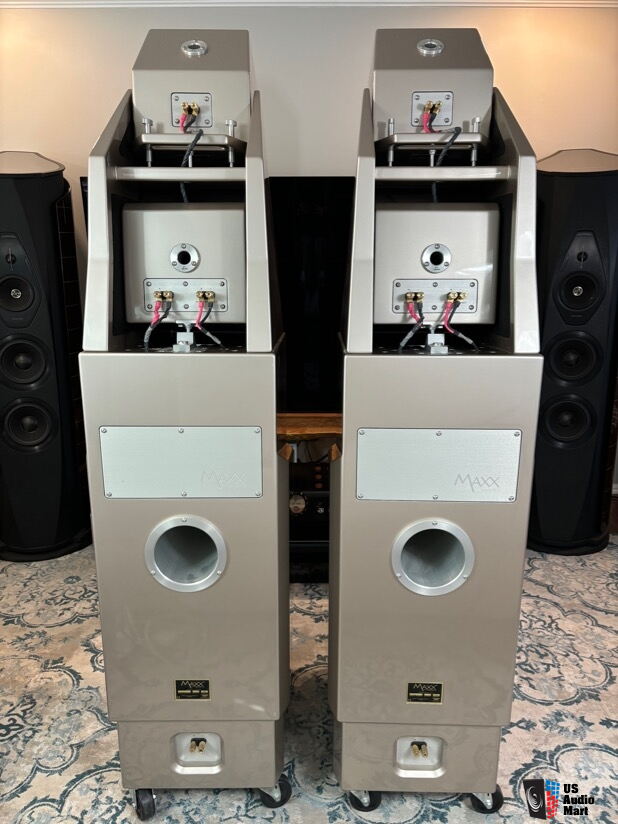 Wilson Audio Maxx 3 Loudspeakers - Desert Silver Photo #6093139 - US ...