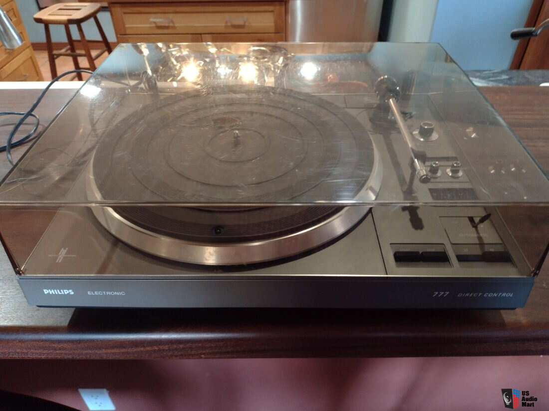 Philips 777 Turntable Photo #6103660 - US Audio Mart