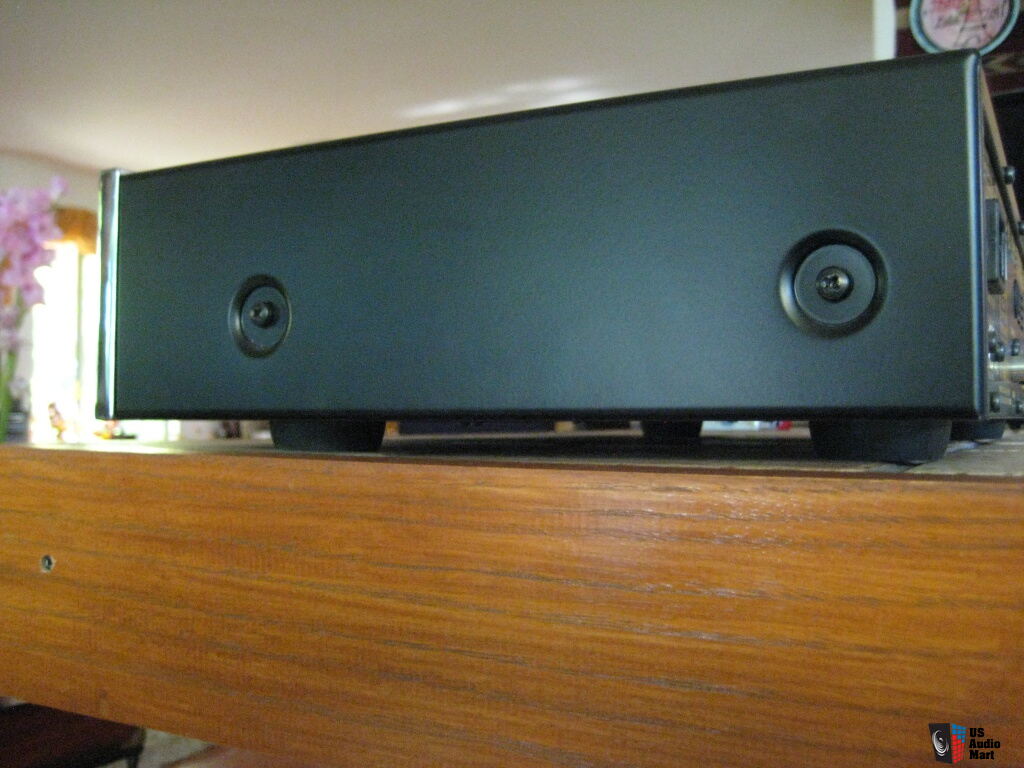 EAR Acute/Chrome CD tube Player Tim de Paravicini Photo #610703 - US ...