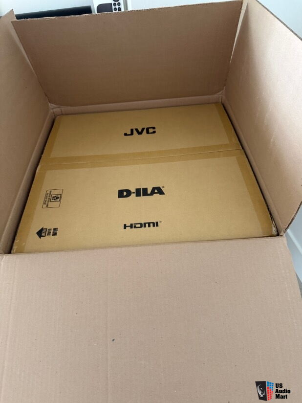 JVC DLA NZ700 For Sale - Canuck Audio Mart