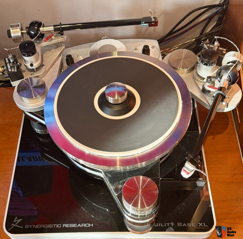 VPI Avenger Plus Turntable with two VPI tonearms, VPI dual motor belt ...