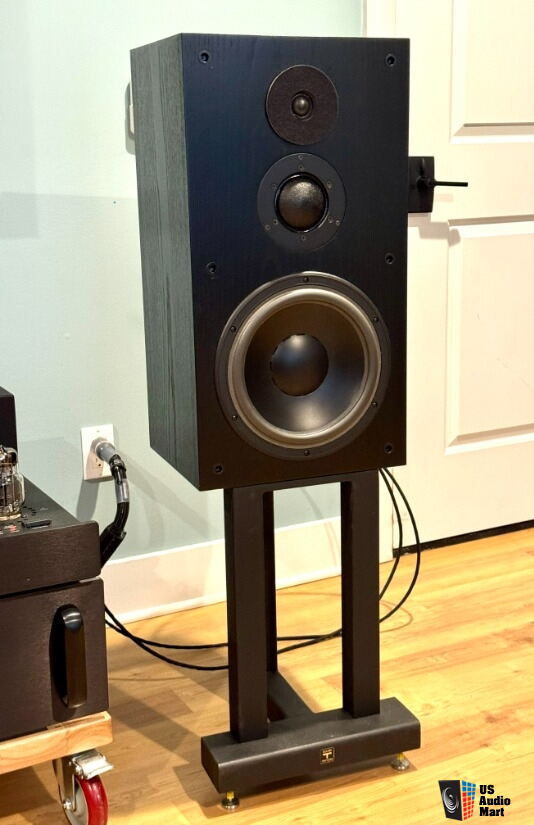 Cello Legend Stradivari - Mark Levinson Design Photo #6134354 - US ...