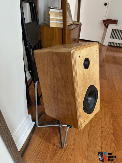 Shahinian Super Elves in Natural oak Attention all Naim enthusiasts ...