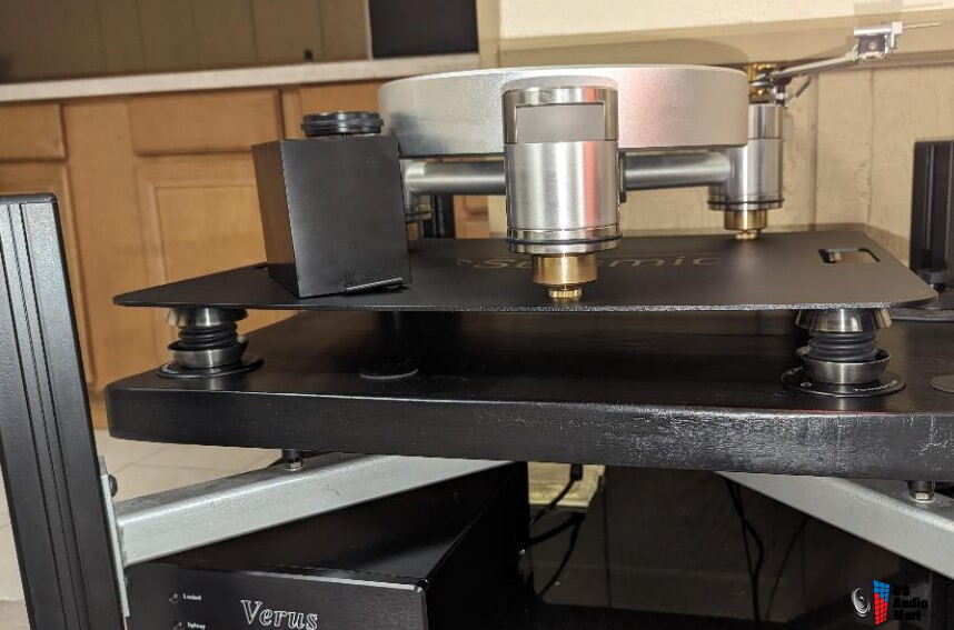 Teres Audio Verus II - Turntable Speed Controller + Motor Pod system ...
