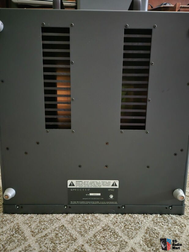 Proceed HPA2 (Mark Levinson) 250 watts @8 ohms 500 watts @4 ohms Photo ...