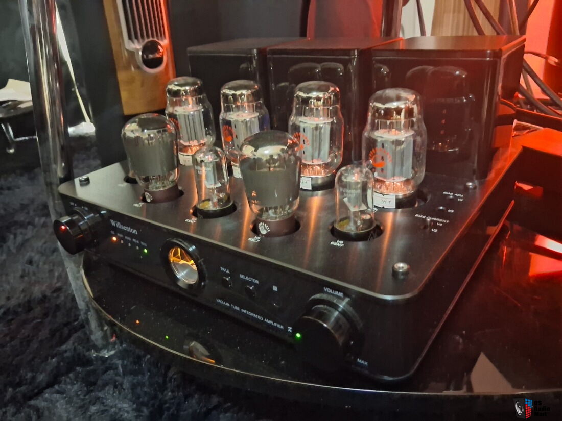 Wilsenton R8 tube integrated amplifier with upgraded Psvane Classic ...