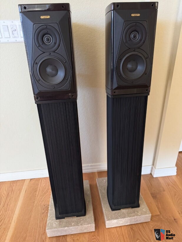 Sonus Faber Guarneri Memento Loudspeakers Photo #6262076 - US Audio Mart