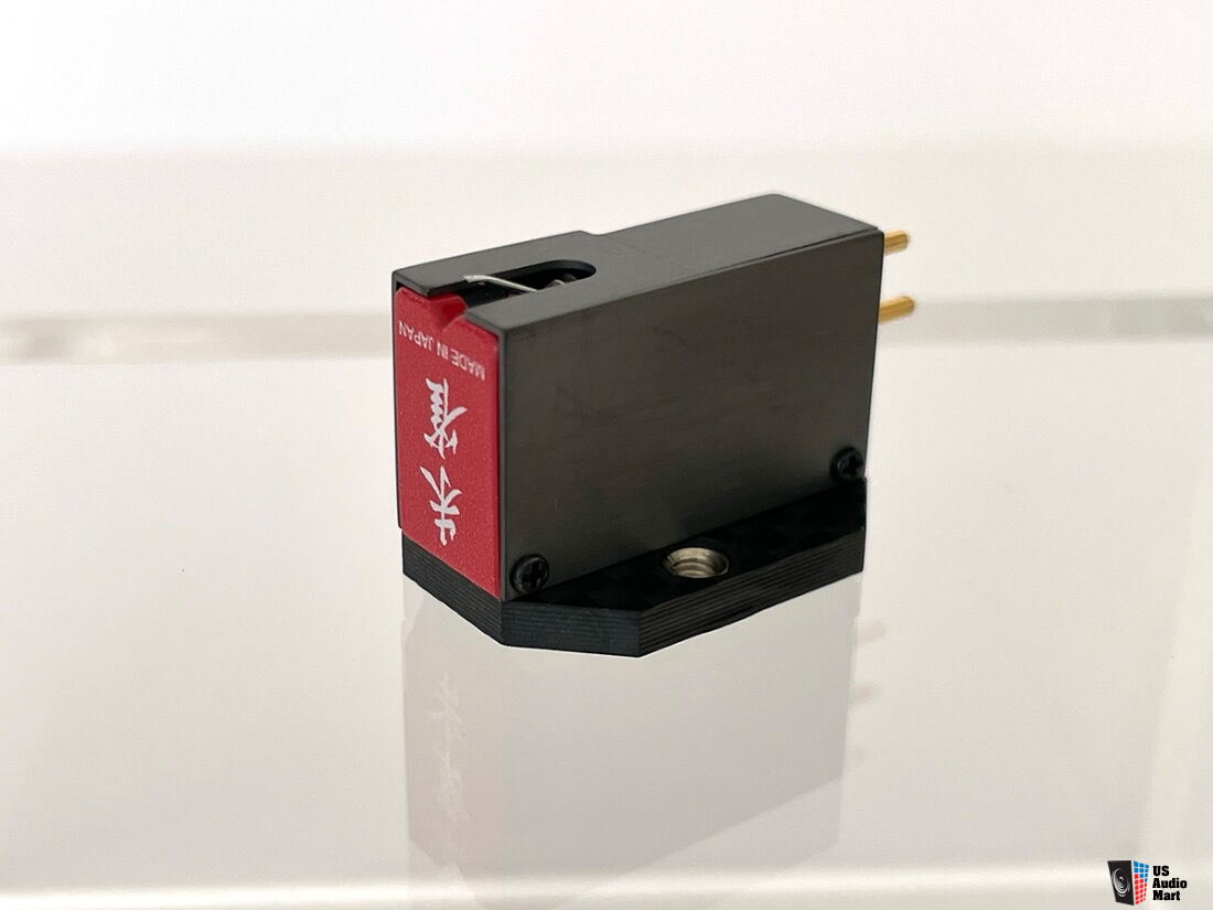 Top Wing Suzaku (Red Sparrow) Coreless Straight-Flux Cartridge Photo ...