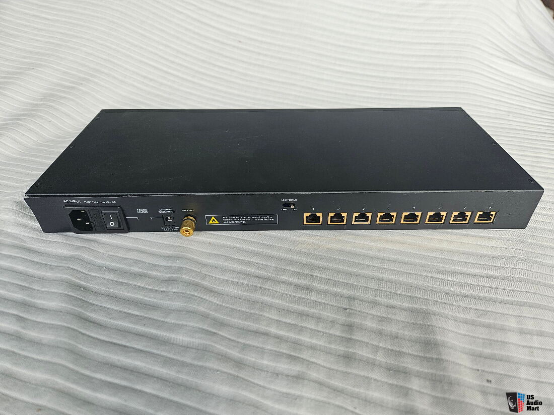 Silent Angel Bonn N8 Pro 8-port audiophile-quality gigabit Ethernet ...
