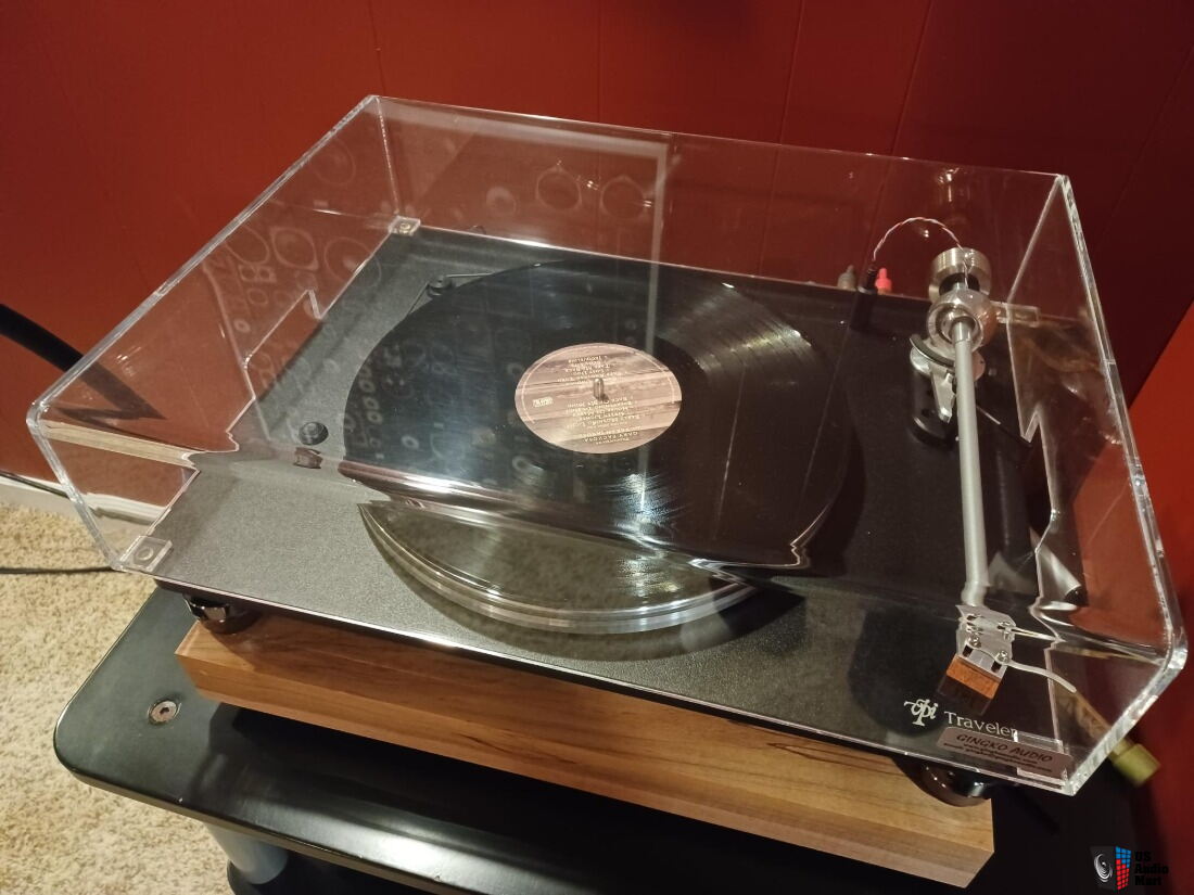 VPI Traveler 2 Turntable with Ortofon 2M Red Cartridge and Gingko Audio ...