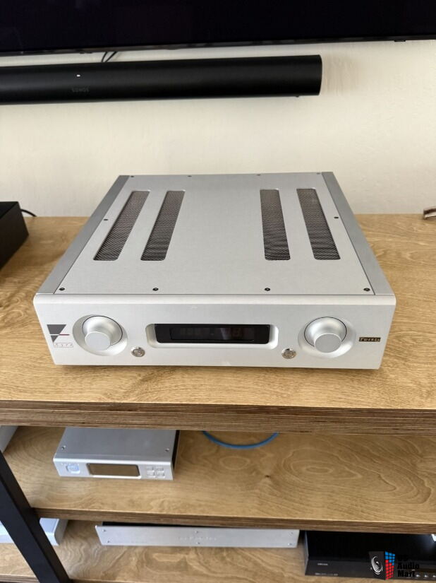 Ayre ax-5 twenty integrated amplifier Photo #6289944 - US Audio Mart