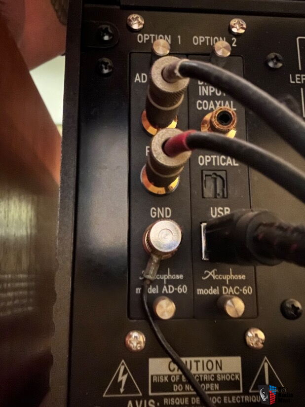 Accuphase e-470 integrated amplifier Photo #6289997 - US Audio Mart
