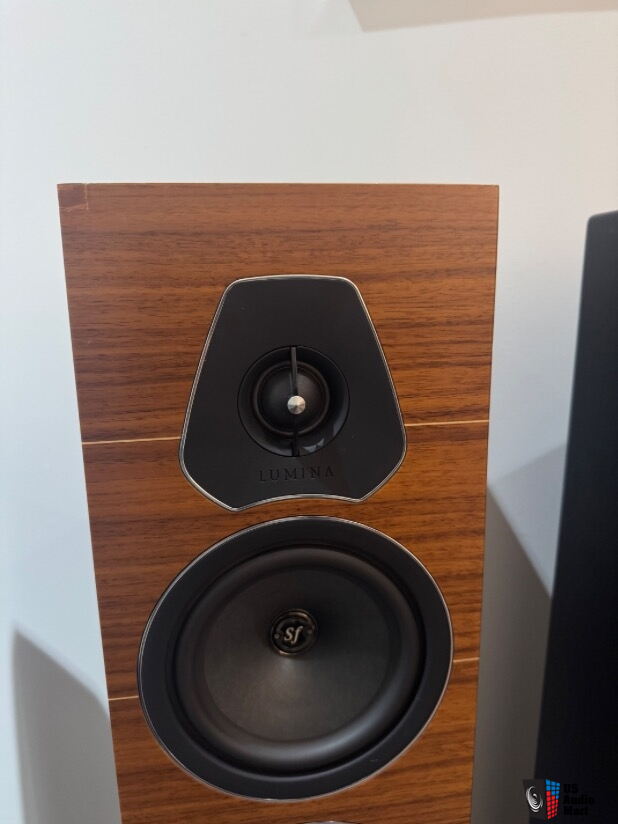 SONUS FABER LUMINA III low hr dealer demo, with original packaging and ...