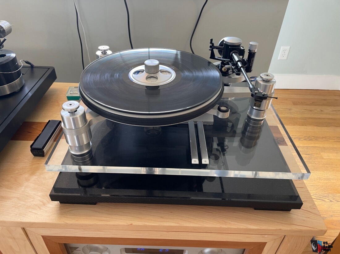 Oracle Delphi MKV turntable Photo #6308579 - US Audio Mart