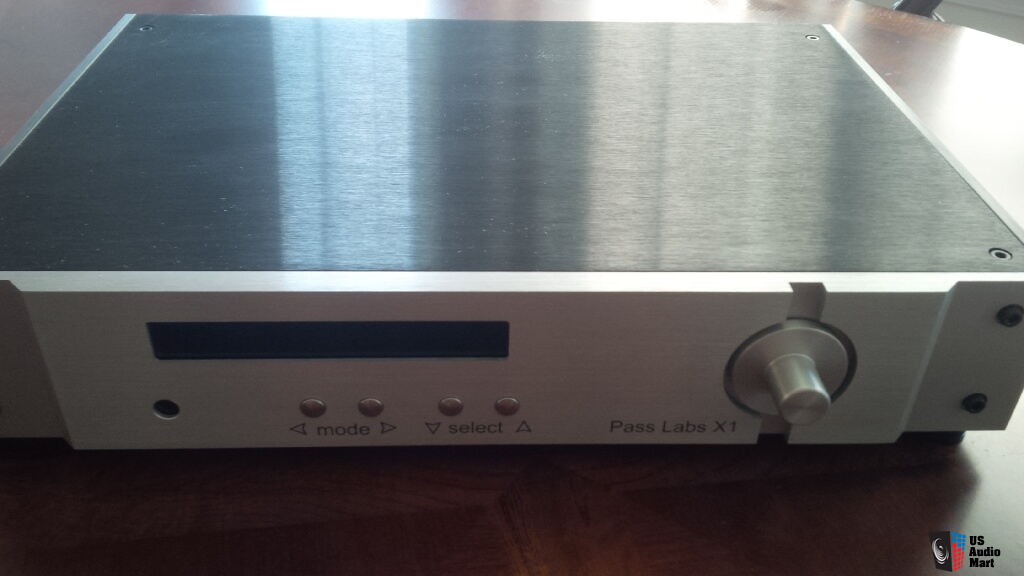 Pass Labs X1 preamplifier Photo #637636 - US Audio Mart