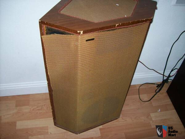 WHARFEDALE Model W4 SPEAKERS Photo #678013 - US Audio Mart