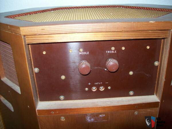 WHARFEDALE Model W4 SPEAKERS Photo #678013 - US Audio Mart