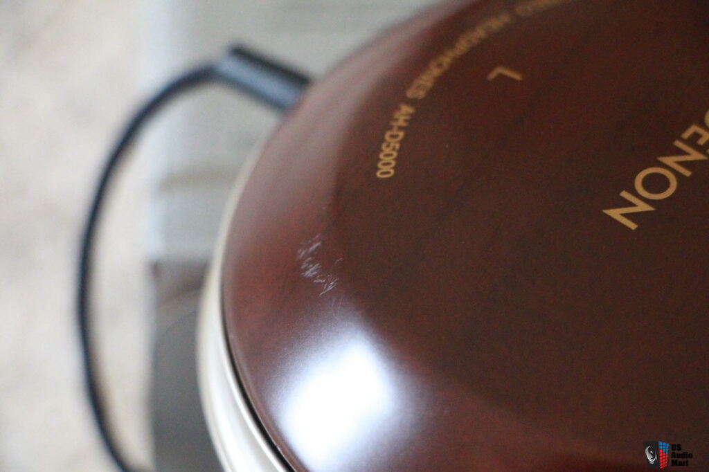 Denon AH-D5000 headphones -- great working condition Photo #693327 - UK ...