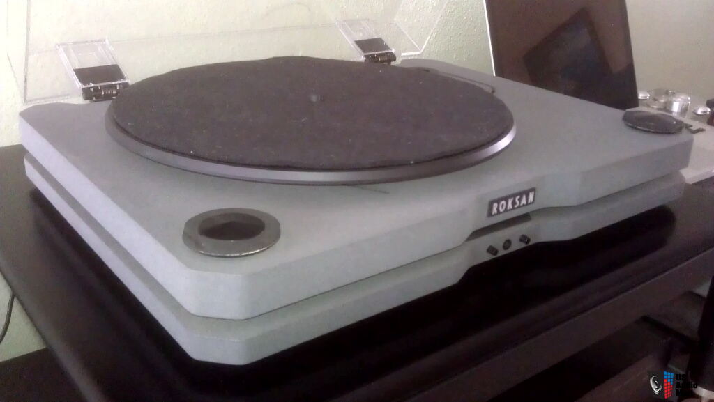 Roksan Radius w/Dustcover-No atonearm-Shipping & Free Paypal Included ...