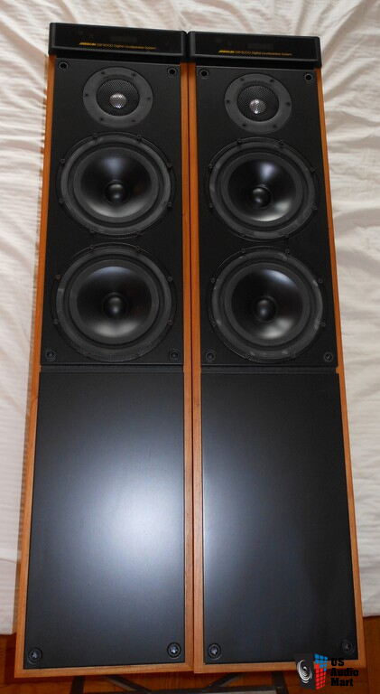 Meridian System DSP5000 96/24 Digital Speakers, Meridian 561 Controller ...