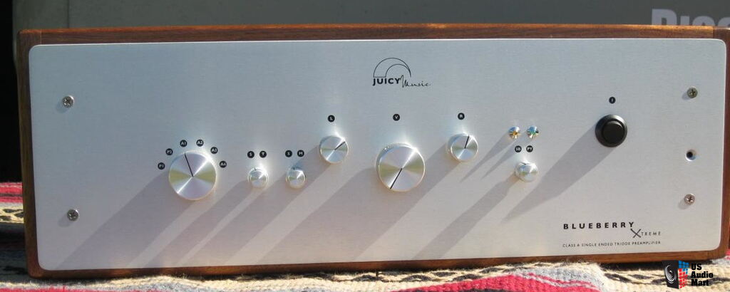 Juicy Music Xtreme Blueberry preamp with Cream + Maxim Mods and Power ...