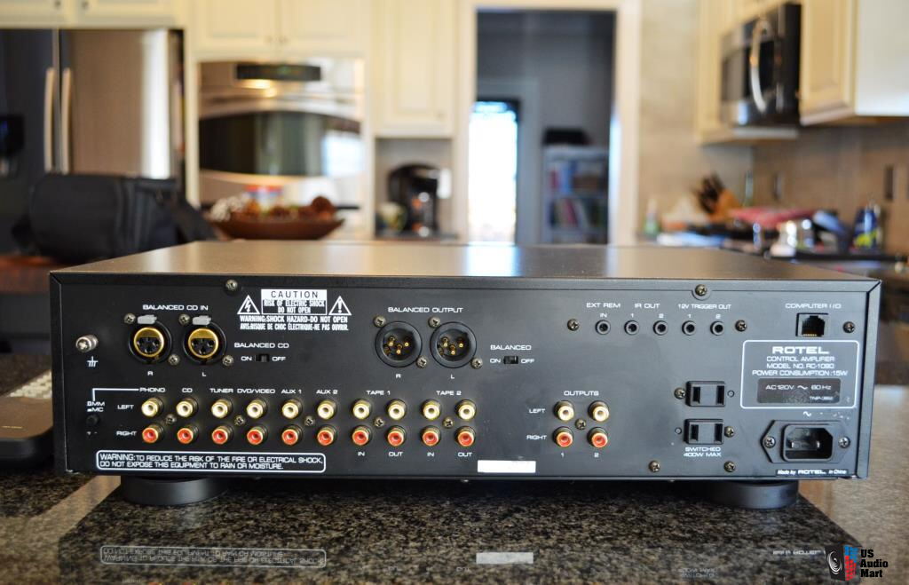 Rotel RC-1090 Preamplifier with MM/MC phono stage Photo #885499 - UK ...