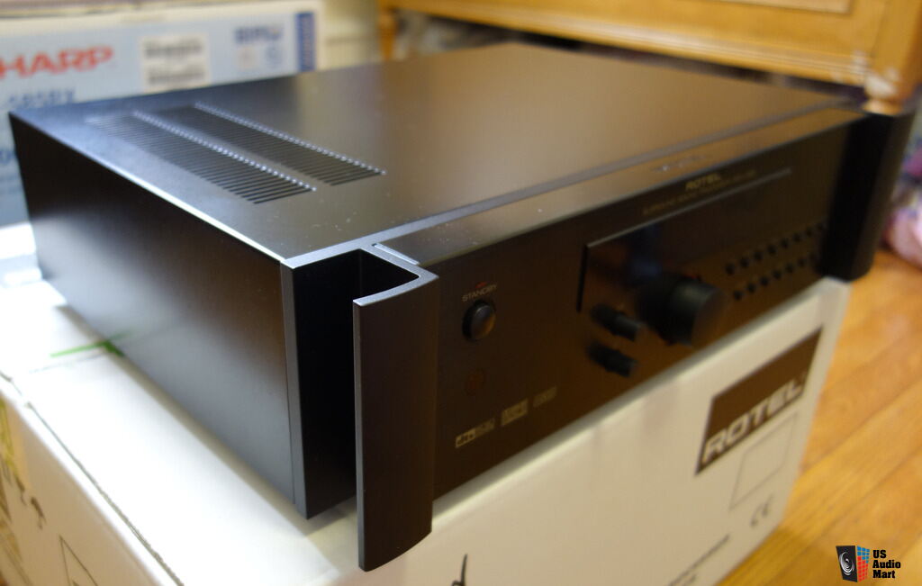 Rotel RSP 1068 surround sound processor/preamplifer with all original ...