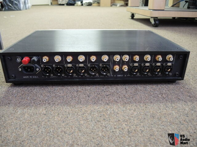 Pass Labs X2.5 preamp and X150 amp in excellent condition! Photo ...
