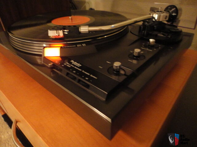 Technics SL-1900 Turntable Photo #944991 - UK Audio Mart