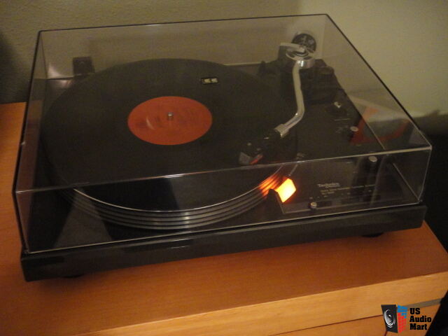 Technics SL-1900 Turntable Photo #944991 - UK Audio Mart