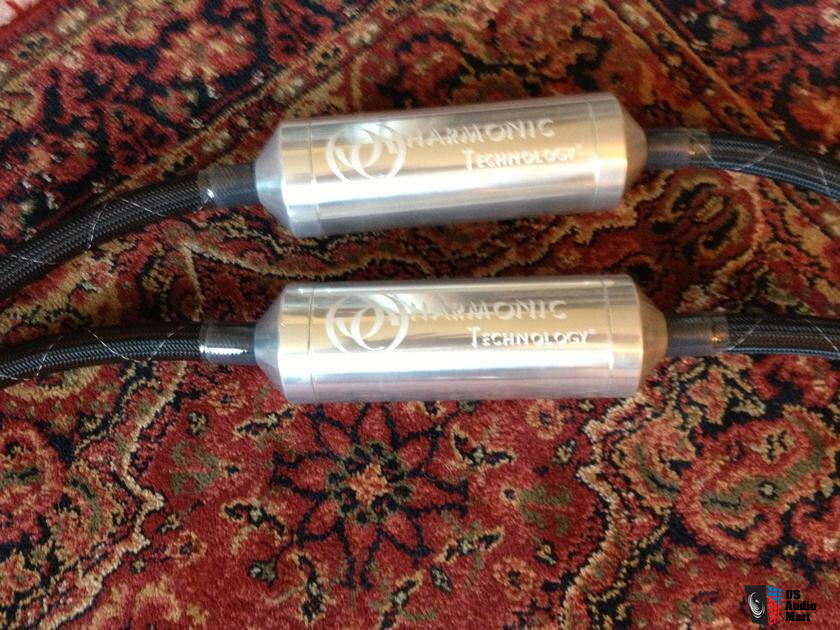 Harmonic Technology Magic Horizon AC filtered Power Cords Photo #968736 ...